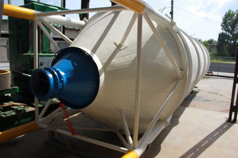 Siloz pentru ciment, client Symmetrica SRL Suceava - CM